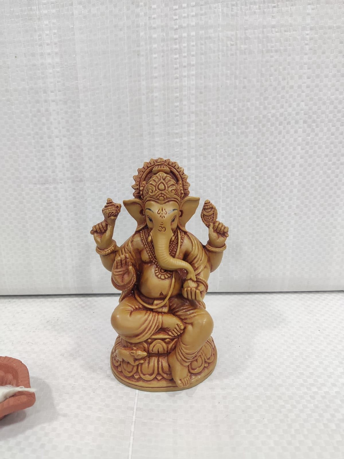 Pratima Ganesh Ji Ki Murti Sitting Base Beautiful Ganesha Statue Home ...