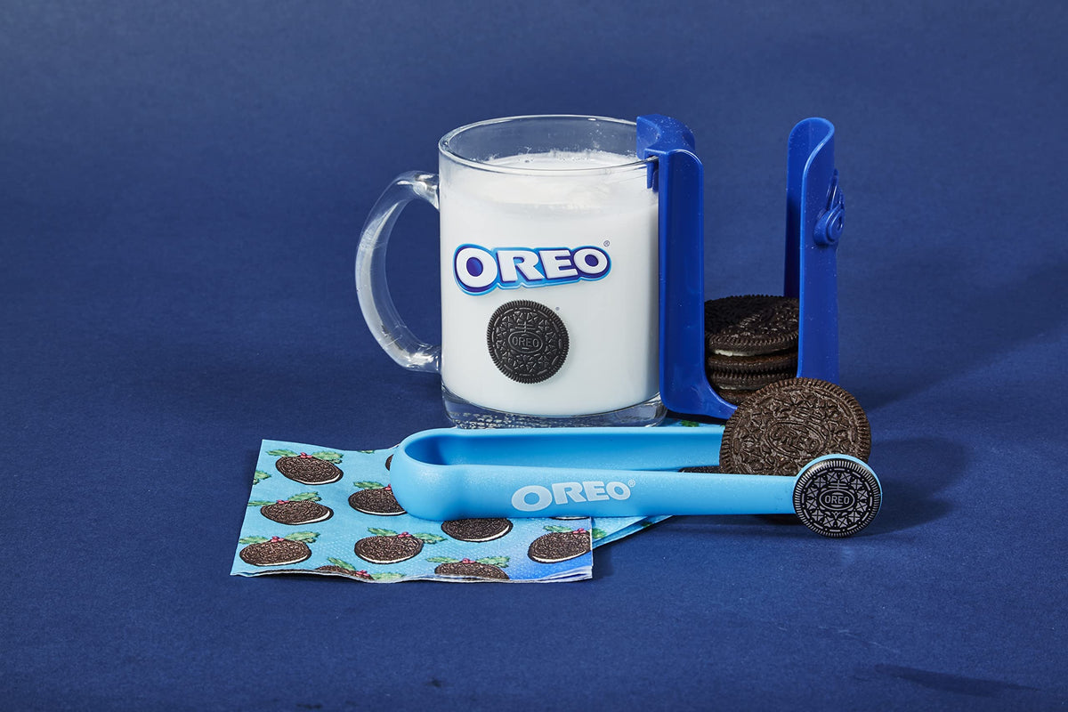 Oreo Ultimate Dunking Gift Set With Oreo Cookies, Glass Mug, Cookie Ho ...