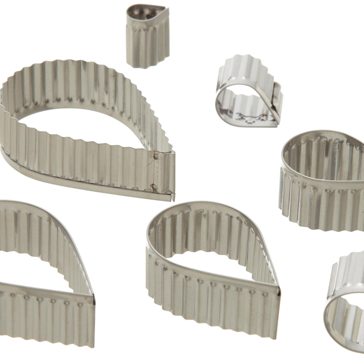 Ateco Fluted Edge Tear Drop Cutters In Graduated Sizes, Stainless Stee ...